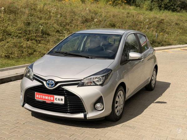 Grey Toyota Yaris 2017 in Vilnius, with an engine capacity of 1.50 L and mileage of 56 thousand km for 13150 €, photo 2 on AUTOMOTO.COM.LV
