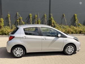 Pelēks Toyota Yaris 2017 Viļņa, ar dzinēja tilpumu 1.50 L un nobraukumu 56 tūkst. km par 13150 €, foto 7 vietnē AUTOMOTO.COM.LV