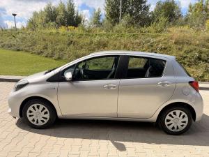 Pelēks Toyota Yaris 2017 Viļņa, ar dzinēja tilpumu 1.50 L un nobraukumu 56 tūkst. km par 13150 €, foto 12 vietnē AUTOMOTO.COM.LV