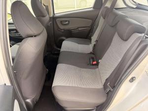 Pelēks Toyota Yaris 2017 Viļņa, ar dzinēja tilpumu 1.50 L un nobraukumu 56 tūkst. km par 13150 €, foto 19 vietnē AUTOMOTO.COM.LV
