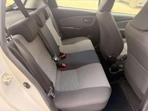 Pelēks Toyota Yaris 2017 Viļņa, ar dzinēja tilpumu 1.50 L un nobraukumu 56 tūkst. km par 13150 €, foto 23 vietnē AUTOMOTO.COM.LV