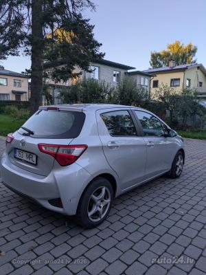 Pelēks Toyota Yaris 2017 Viljandi, ar dzinēja tilpumu 1.50 L un nobraukumu 177 tūkst. km par 7000 €, foto 3 vietnē AUTOMOTO.COM.LV