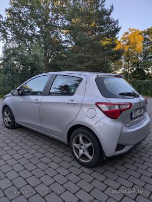 Pelēks Toyota Yaris 2017 Viljandi, ar dzinēja tilpumu 1.50 L un nobraukumu 177 tūkst. km par 7000 €, foto 5 vietnē AUTOMOTO.COM.LV