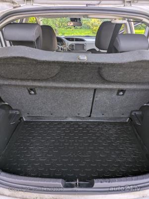 Pelēks Toyota Yaris 2017 Viljandi, ar dzinēja tilpumu 1.50 L un nobraukumu 177 tūkst. km par 7000 €, foto 12 vietnē AUTOMOTO.COM.LV