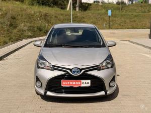Pelēks Toyota Yaris 2017 Viļņa, ar dzinēja tilpumu 1.50 L un nobraukumu 56 tūkst. km par 13150 €, foto 4 vietnē AUTOMOTO.COM.LV