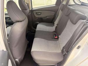 Pelēks Toyota Yaris 2017 Viļņa, ar dzinēja tilpumu 1.50 L un nobraukumu 56 tūkst. km par 13150 €, foto 19 vietnē AUTOMOTO.COM.LV