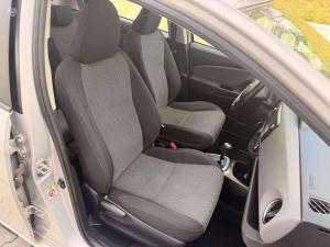 Pelēks Toyota Yaris 2017 Viļņa, ar dzinēja tilpumu 1.50 L un nobraukumu 56 tūkst. km par 13150 €, foto 24 vietnē AUTOMOTO.COM.LV