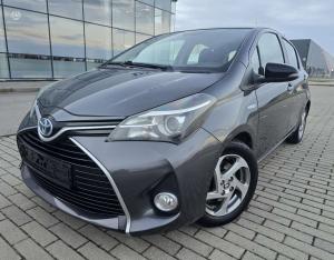 Grey Toyota Yaris 2017 in Panevezys, with an engine capacity of 1.50 L and mileage of 255 thousand km for 6999 €, photo  on AUTOMOTO.COM.LV