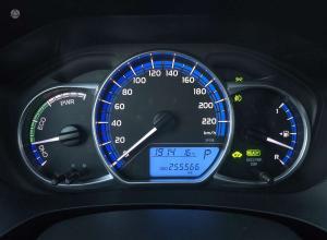 Grey Toyota Yaris 2017 in Panevezys, with an engine capacity of 1.50 L and mileage of 255 thousand km for 6999 €, photo 18 on AUTOMOTO.COM.LV