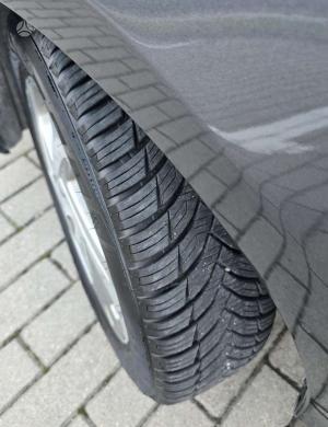Grey Toyota Yaris 2017 in Panevezys, with an engine capacity of 1.50 L and mileage of 255 thousand km for 6999 €, photo 28 on AUTOMOTO.COM.LV