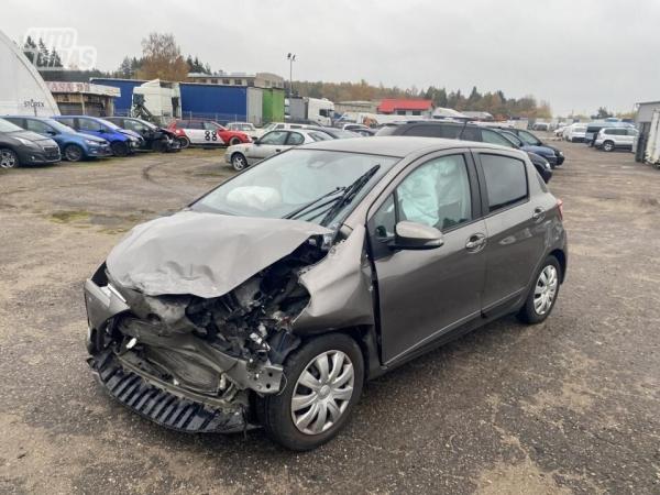 Pelēks Toyota Yaris 2018 Radviliškis, ar dzinēja tilpumu 1.50 L un nobraukumu 73 tūkst. km par 5450 €, foto 1 vietnē AUTOMOTO.COM.LV