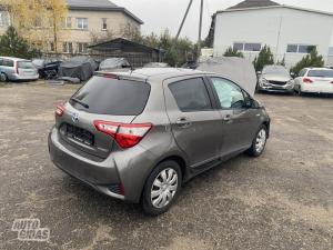 Grey Toyota Yaris 2018 in Radviliskis, with an engine capacity of 1.50 L and mileage of 73 thousand km for 5450 €, photo 3 on AUTOMOTO.COM.LV