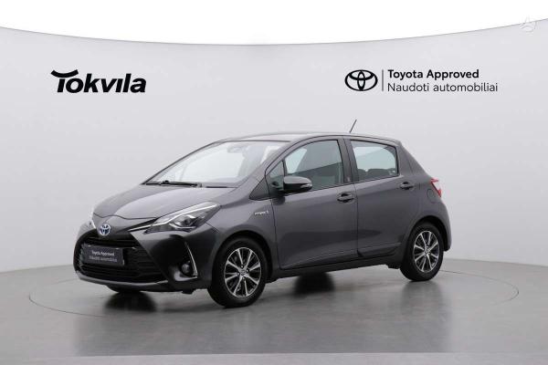 Pelēks Toyota Yaris 2018 Viļņa, ar dzinēja tilpumu 1.50 L un nobraukumu 53 tūkst. km par 13900 €, foto 1 vietnē AUTOMOTO.COM.LV