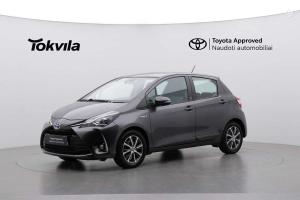 Grey Toyota Yaris 2018 in Vilnius, with an engine capacity of 1.50 L and mileage of 53 thousand km for 13900 €, photo  on AUTOMOTO.COM.LV