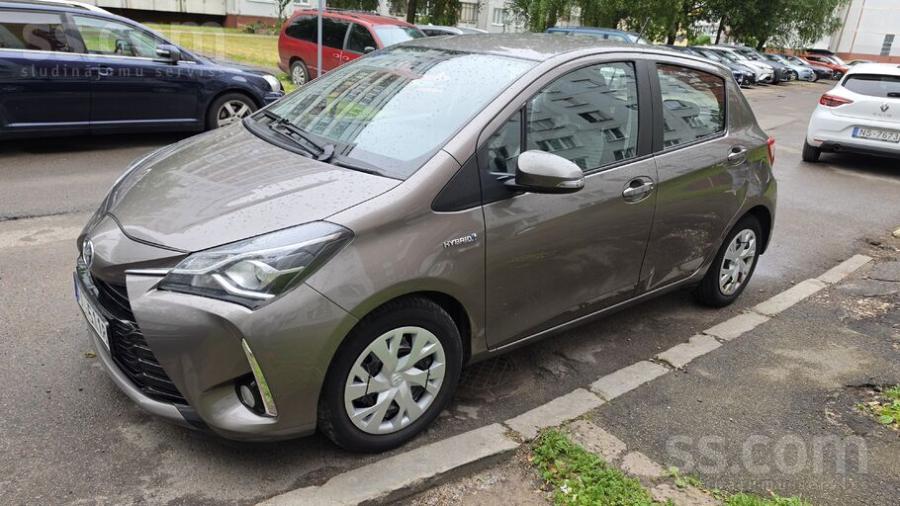 Pelēks Toyota Yaris 2018 Rīga, ar dzinēja tilpumu 1.50 L un nobraukumu 113 tūkst. km par 10000 €, foto 6 vietnē AUTOMOTO.COM.LV