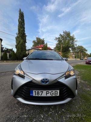 Pelēks Toyota Yaris 2018 Tallina, ar dzinēja tilpumu 1.50 L un nobraukumu 215 tūkst. km par 9500 €, foto 8 vietnē AUTOMOTO.COM.LV