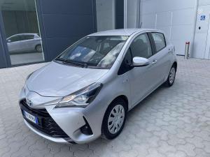 Grey Toyota Yaris 2018 in Vilnius, with an engine capacity of 1.50 L and mileage of 100 thousand km for 9900 €, photo 4 on AUTOMOTO.COM.LV