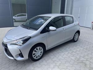Grey Toyota Yaris 2018 in Vilnius, with an engine capacity of 1.50 L and mileage of 100 thousand km for 9900 €, photo 5 on AUTOMOTO.COM.LV