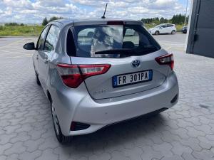 Grey Toyota Yaris 2018 in Vilnius, with an engine capacity of 1.50 L and mileage of 100 thousand km for 9900 €, photo 19 on AUTOMOTO.COM.LV