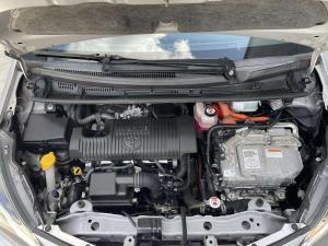 Grey Toyota Yaris 2018 in Vilnius, with an engine capacity of 1.50 L and mileage of 100 thousand km for 9900 €, photo 26 on AUTOMOTO.COM.LV