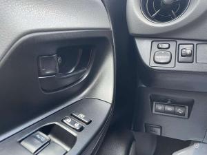 Grey Toyota Yaris 2018 in Vilnius, with an engine capacity of 1.50 L and mileage of 100 thousand km for 9900 €, photo 29 on AUTOMOTO.COM.LV