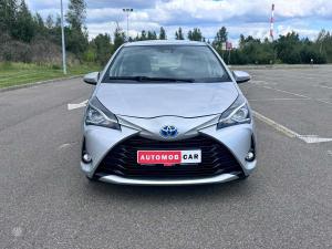 Серый Тойота Ярис 2018 в Вильнюс, объемом двигателя 1.50 л и пробегом 99 тыс. км за 12250 €, фото 3 на AUTOMOTO.COM.LV