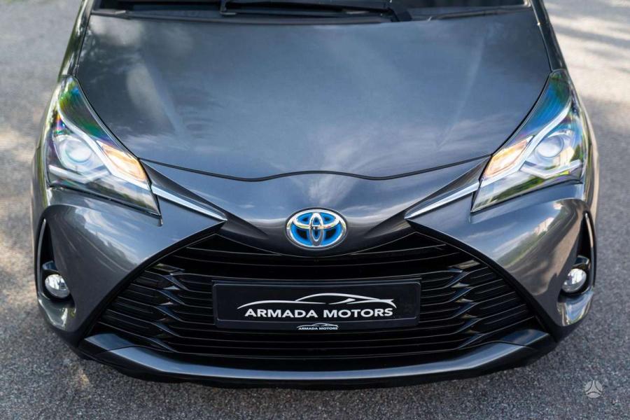 Pelēks Toyota Yaris 2018 Viļņa, ar dzinēja tilpumu 1.50 L un nobraukumu 202 tūkst. km par 9500 €, foto 6 vietnē AUTOMOTO.COM.LV