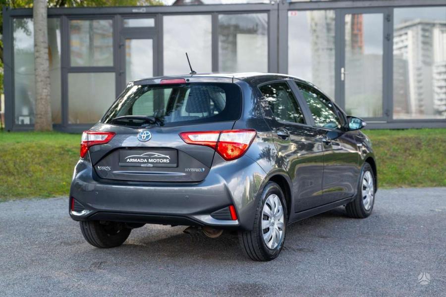 Pelēks Toyota Yaris 2018 Viļņa, ar dzinēja tilpumu 1.50 L un nobraukumu 202 tūkst. km par 9500 €, foto 17 vietnē AUTOMOTO.COM.LV