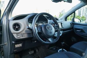 Pelēks Toyota Yaris 2018 Viļņa, ar dzinēja tilpumu 1.50 L un nobraukumu 202 tūkst. km par 9500 €, foto 18 vietnē AUTOMOTO.COM.LV