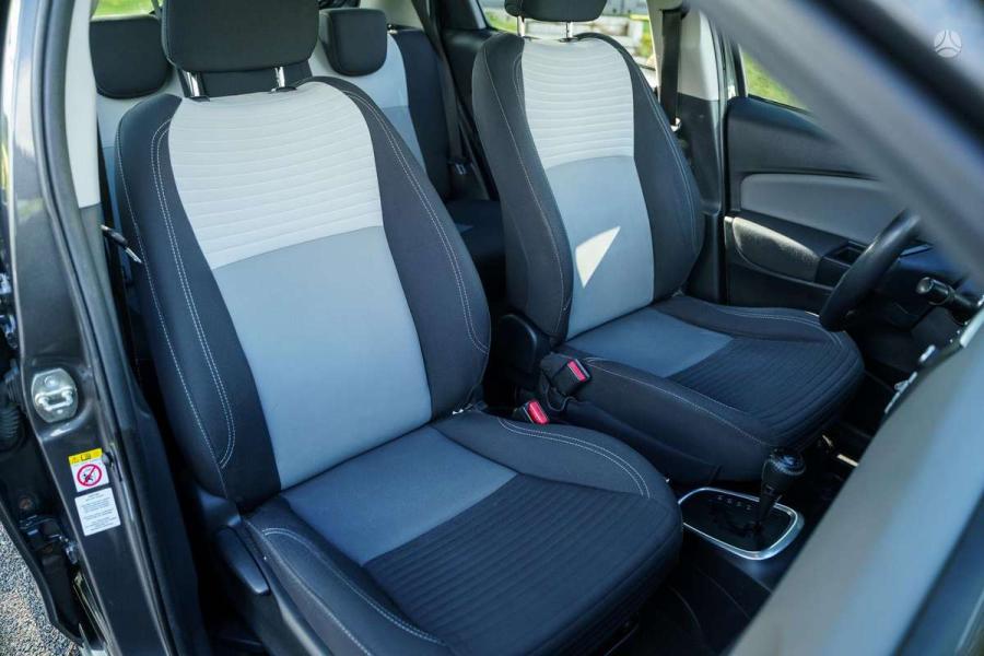 Pelēks Toyota Yaris 2018 Viļņa, ar dzinēja tilpumu 1.50 L un nobraukumu 202 tūkst. km par 9500 €, foto 21 vietnē AUTOMOTO.COM.LV