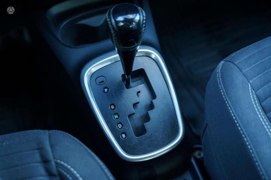 Pelēks Toyota Yaris 2018 Viļņa, ar dzinēja tilpumu 1.50 L un nobraukumu 202 tūkst. km par 9500 €, foto 27 vietnē AUTOMOTO.COM.LV