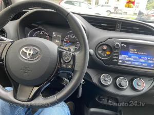 Grey Toyota Yaris 2018 in Tallinn, with an engine capacity of 1.50 L and mileage of 54 thousand km for 11990 €, photo 8 on AUTOMOTO.COM.LV