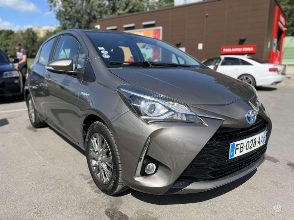 Toyota Yaris 2018 Viļņa vietnē Pelēks Toyota Yaris 2018 Viļņa, ar dzinēja tilpumu 1.50 L un nobraukumu 230 tūkst. km par 9700 €, foto 9 vietnē AUTOMOTO.COM.LV