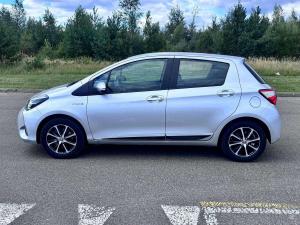 Grey Toyota Yaris 2018 in Vilnius, with an engine capacity of 1.50 L and mileage of 99 thousand km for 12250 €, photo 9 on AUTOMOTO.COM.LV