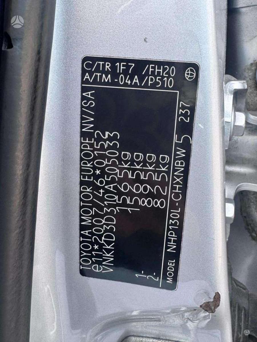 Grey Toyota Yaris 2018 in Vilnius, with an engine capacity of 1.50 L and mileage of 99 thousand km for 12250 €, photo 20 on AUTOMOTO.COM.LV