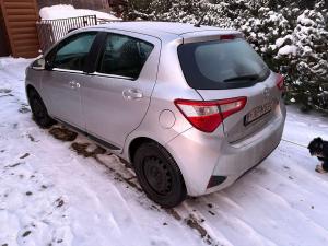 Grey Toyota Yaris 2019 in Radviliskis, with an engine capacity of 1.50 L and mileage of 49 thousand km for 8290 €, photo 3 on AUTOMOTO.COM.LV