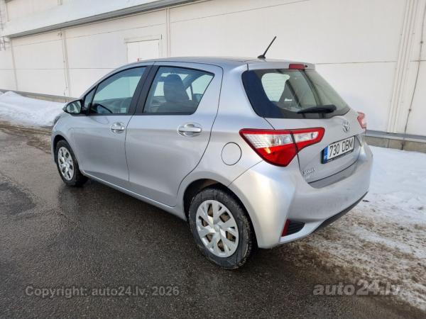 Pelēks Toyota Yaris 2019 Tallina, ar dzinēja tilpumu 1.50 L un nobraukumu 47 tūkst. km par 13000 €, foto 4 vietnē AUTOMOTO.COM.LV