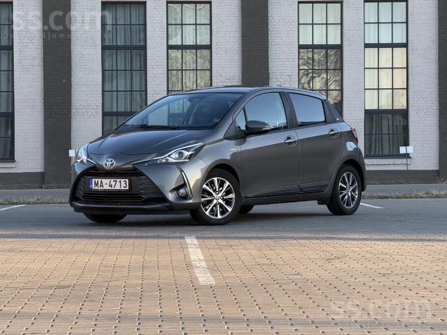 Pelēks Toyota Yaris 2019 Rīga, ar dzinēja tilpumu 1.50 L un nobraukumu 65 tūkst. km par 12900 €, foto 1 vietnē AUTOMOTO.COM.LV
