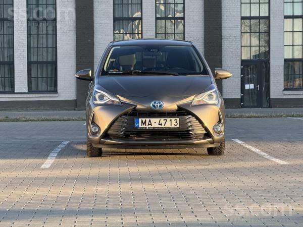 Grey Toyota Yaris 2019 in Riga, with an engine capacity of 1.50 L and mileage of 65 thousand km for 12900 €, photo 8 on AUTOMOTO.COM.LV
