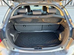 Pelēks Toyota Yaris 2019 Rīga, ar dzinēja tilpumu 1.50 L un nobraukumu 65 tūkst. km par 12900 €, foto 14 vietnē AUTOMOTO.COM.LV