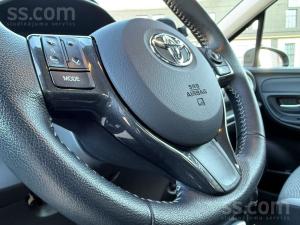Pelēks Toyota Yaris 2019 Rīga, ar dzinēja tilpumu 1.50 L un nobraukumu 65 tūkst. km par 12900 €, foto 16 vietnē AUTOMOTO.COM.LV