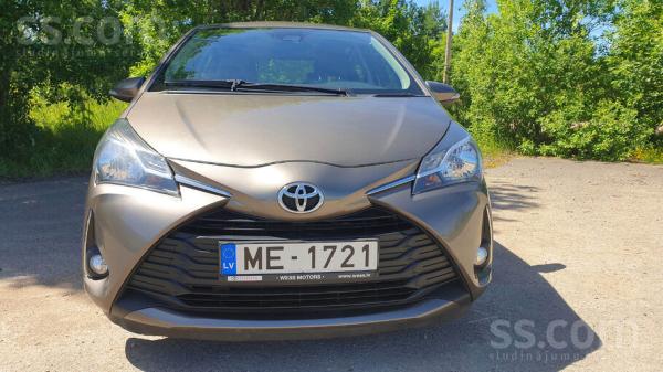 Pelēks Toyota Yaris 2019 Ogre, ar dzinēja tilpumu 1.50 L un nobraukumu 62 tūkst. km par 11800 €, foto 7 vietnē AUTOMOTO.COM.LV
