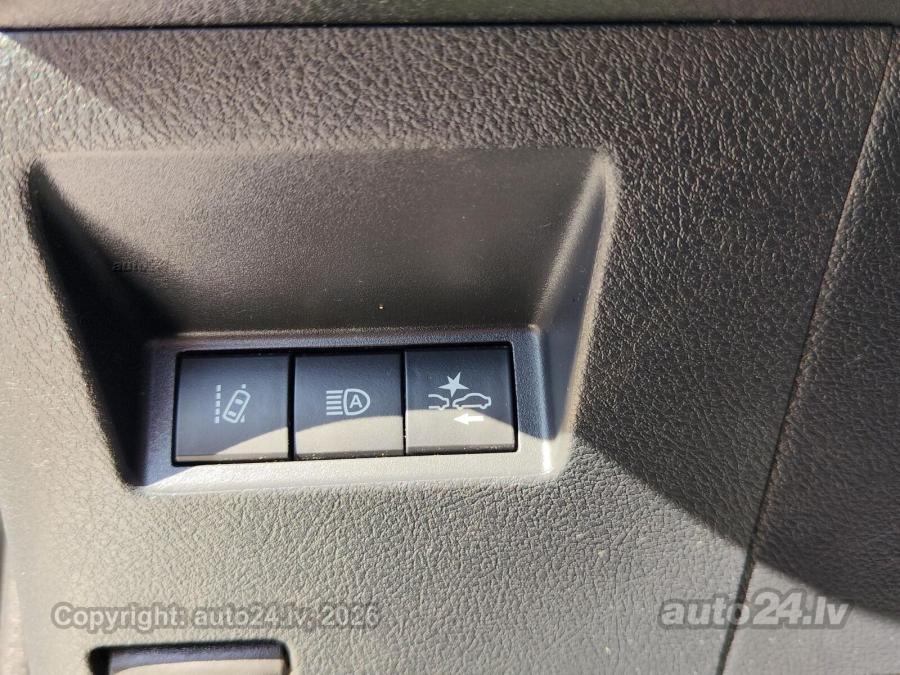 Pelēks Toyota Yaris 2019 Tallina, ar dzinēja tilpumu 1.50 L un nobraukumu 105 tūkst. km par 12995 €, foto 21 vietnē AUTOMOTO.COM.LV
