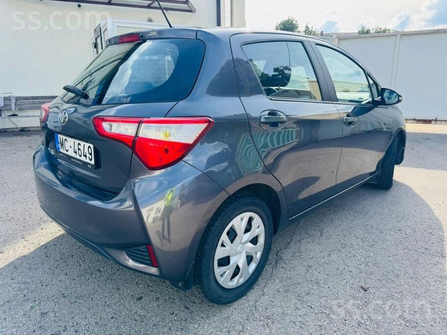 Grey Toyota Yaris 2019 in Riga, with an engine capacity of 1.50 L and mileage of 0 thousand km for 11350 €, photo 7 on AUTOMOTO.COM.LV