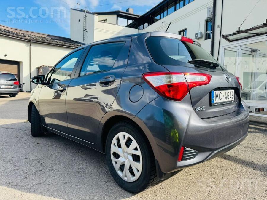 Grey Toyota Yaris 2019 in Riga, with an engine capacity of 1.50 L and mileage of 0 thousand km for 11350 €, photo 11 on AUTOMOTO.COM.LV