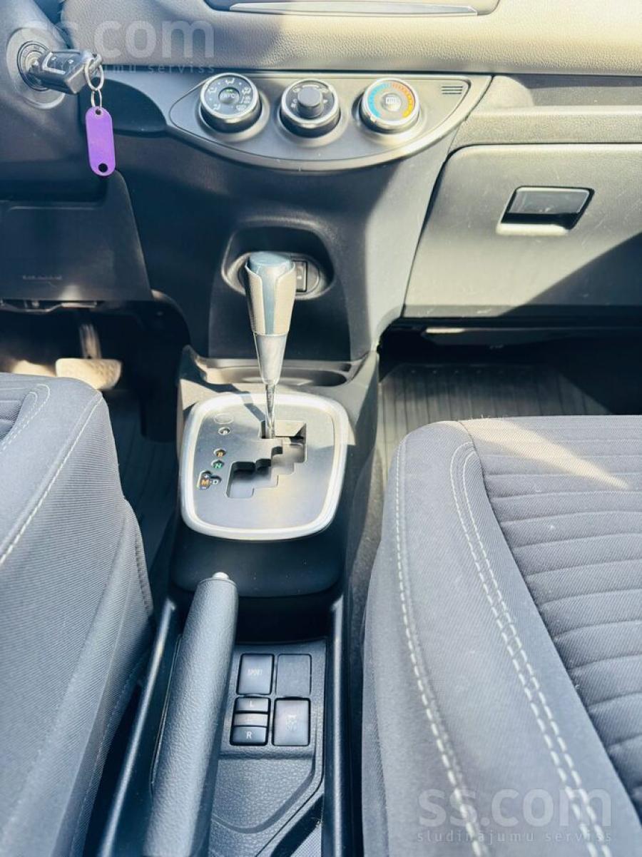 Grey Toyota Yaris 2019 in Riga, with an engine capacity of 1.50 L and mileage of 0 thousand km for 11350 €, photo 12 on AUTOMOTO.COM.LV
