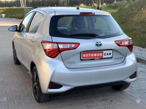 Pelēks Toyota Yaris 2019 Viļņa, ar dzinēja tilpumu 1.50 L un nobraukumu 109 tūkst. km par 12650 €, foto 7 vietnē AUTOMOTO.COM.LV
