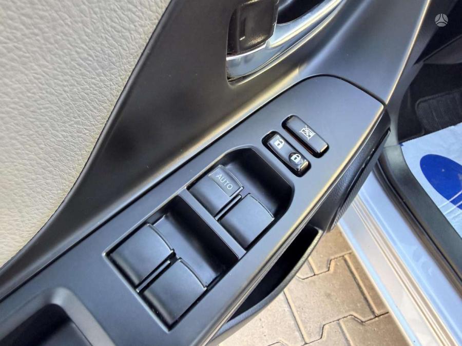 Pelēks Toyota Yaris 2019 Viļņa, ar dzinēja tilpumu 1.50 L un nobraukumu 109 tūkst. km par 12650 €, foto 16 vietnē AUTOMOTO.COM.LV
