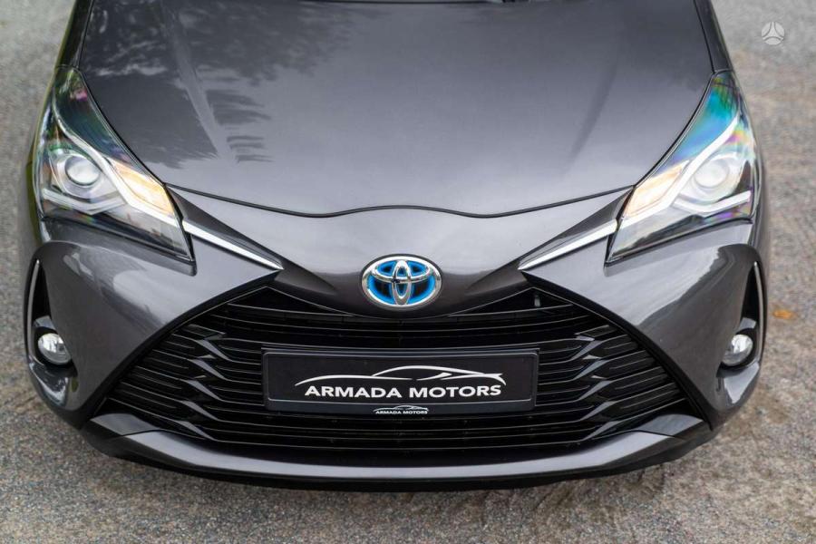 Pelēks Toyota Yaris 2019 Viļņa, ar dzinēja tilpumu 1.50 L un nobraukumu 171 tūkst. km par 9900 €, foto 6 vietnē AUTOMOTO.COM.LV