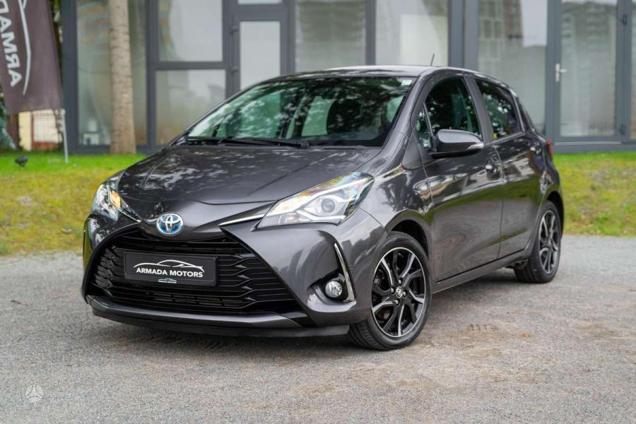 Grey Toyota Yaris 2019 in Vilnius, with an engine capacity of 1.50 L and mileage of 171 thousand km for 9900 €, photo 7 on AUTOMOTO.COM.LV